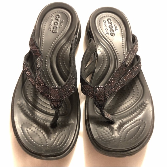 CROCS | Shoes | Crocs Dual Comfort Black Snake Skin Flip Flop Sandals ...